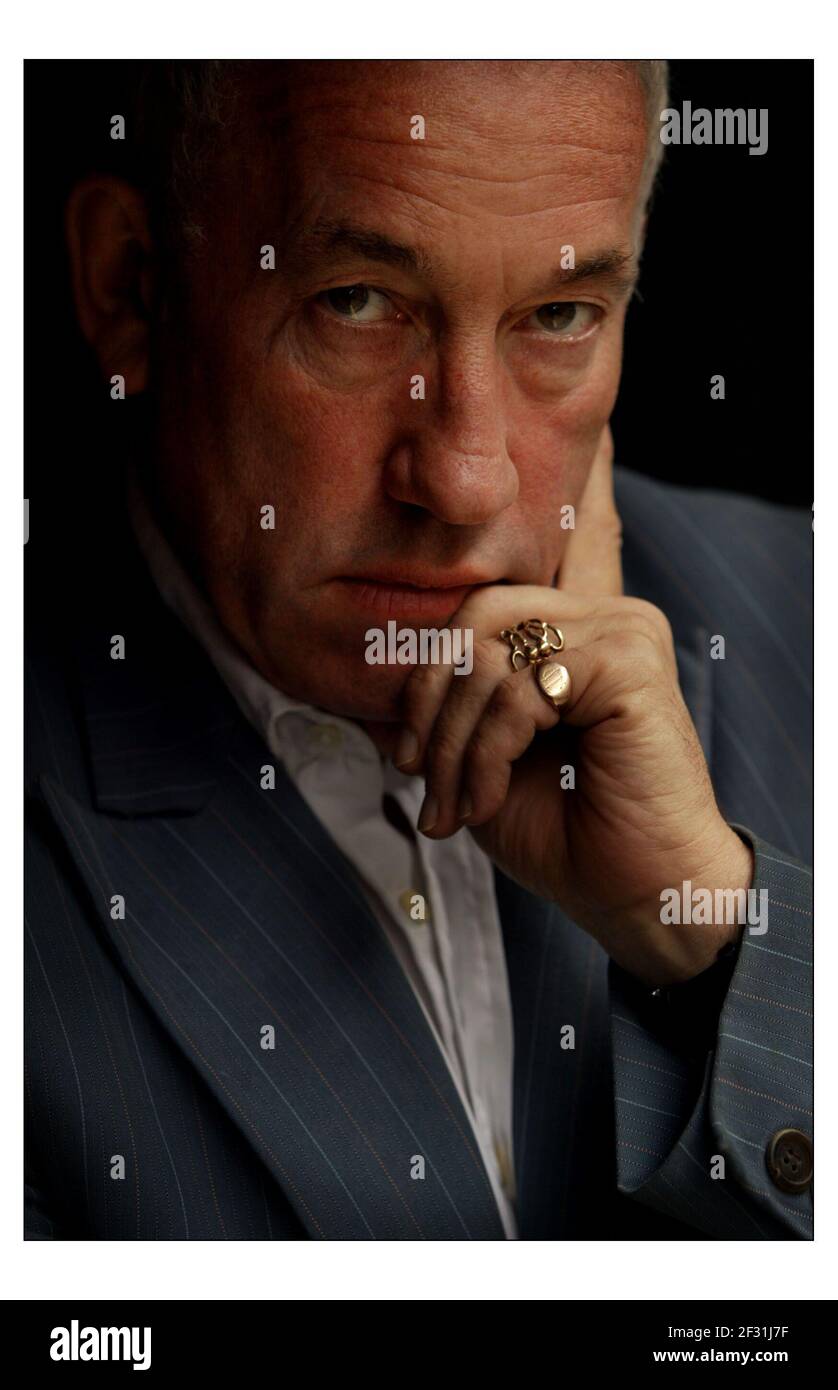 Simon Callow.....actor in London.pic David Sandison 20/4/2004 Stock ...
