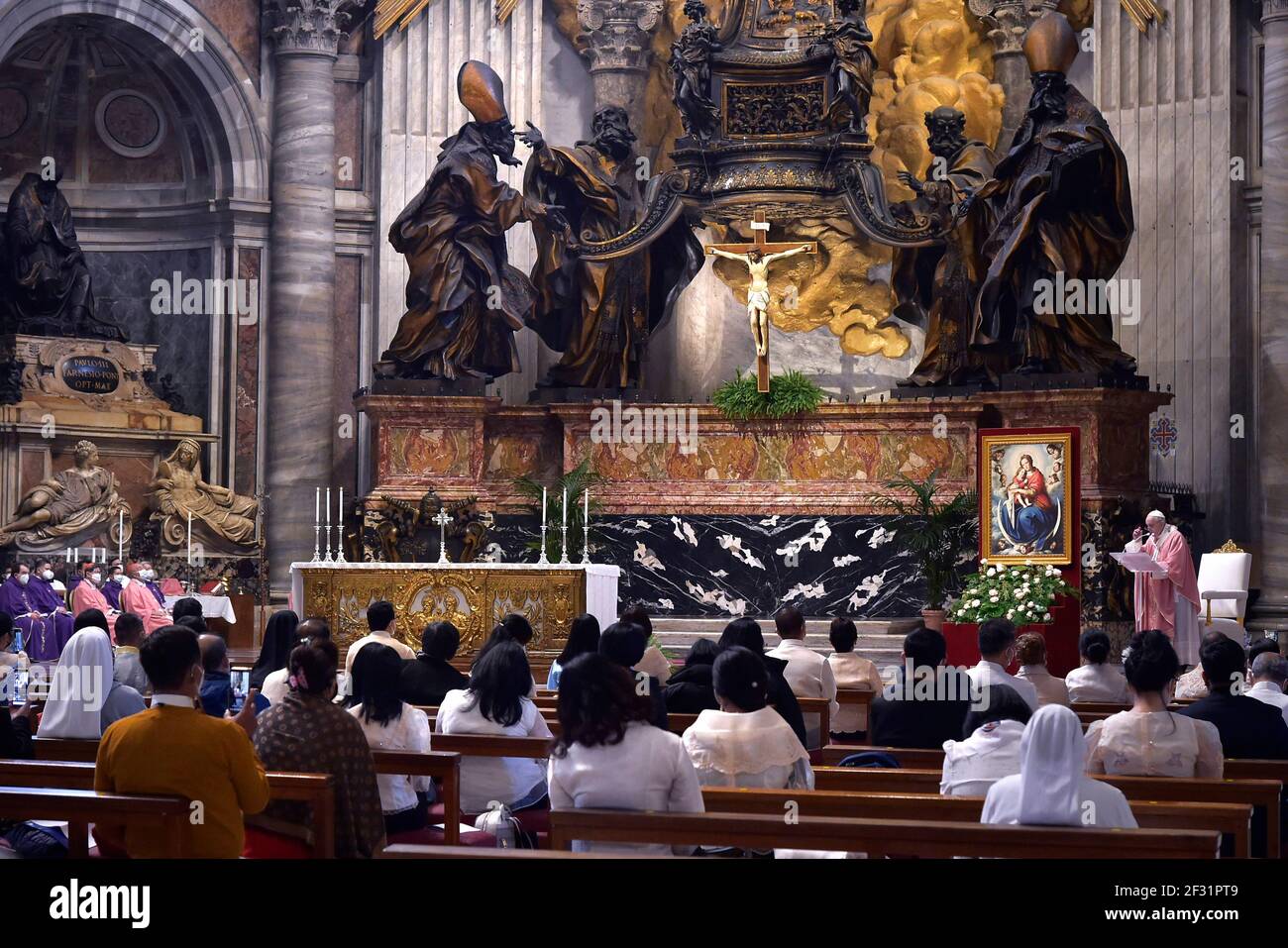 500 years of christianity in the philippines hi-res stock photography ...