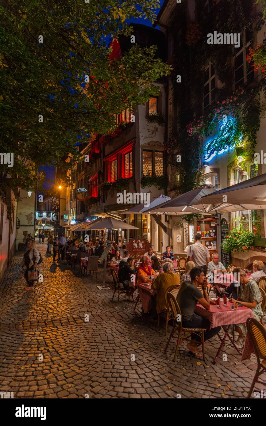 Nightlife in strasbourg hi-res stock photography and images - Alamy