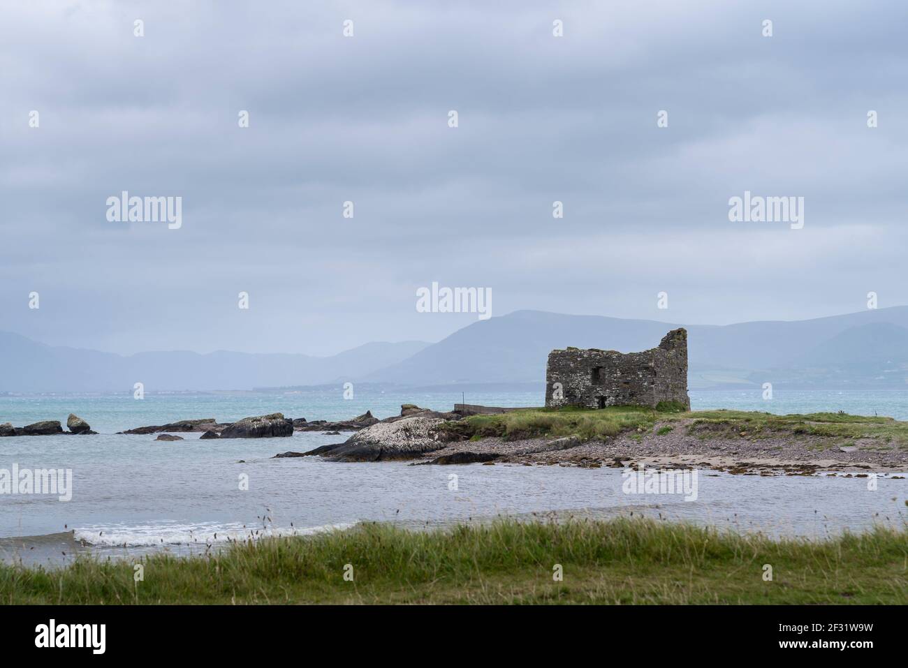 Ruined castle ruin hi-res stock photography and images - Alamy