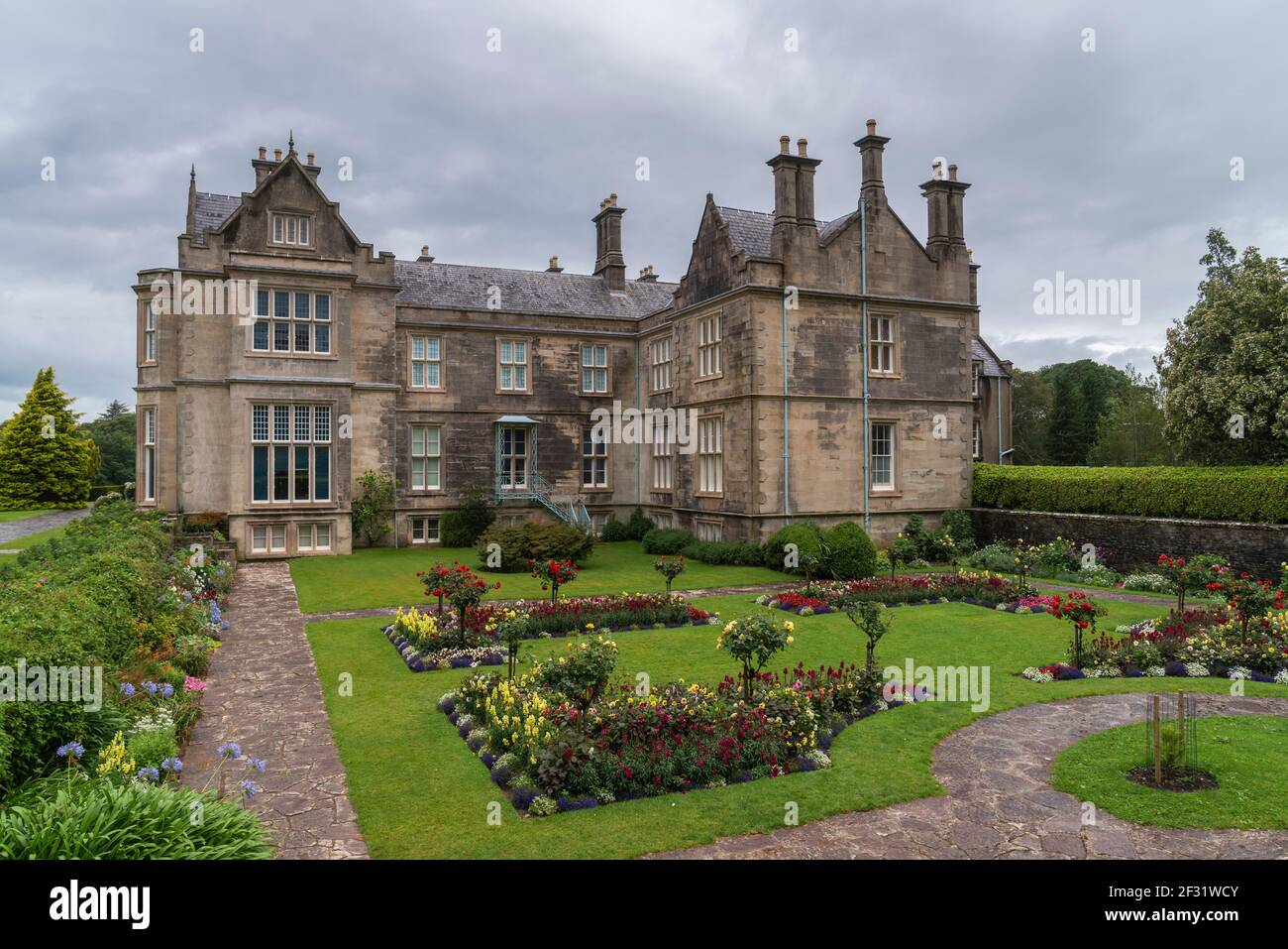 Muckross house hi-res stock photography and images - Alamy