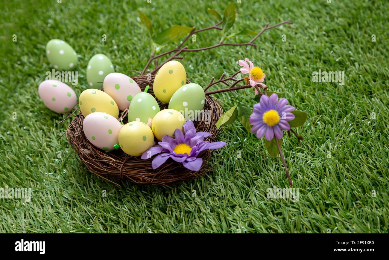 Happy Easter greeting card. Christian religion holiday celebration and ...