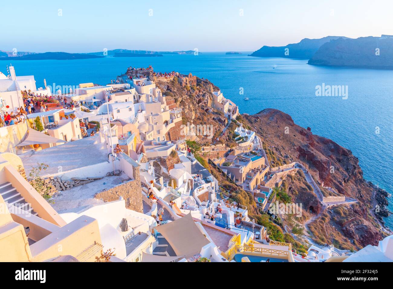 Santorini Oia Castle High Resolution Stock Photography and Images - Alamy
