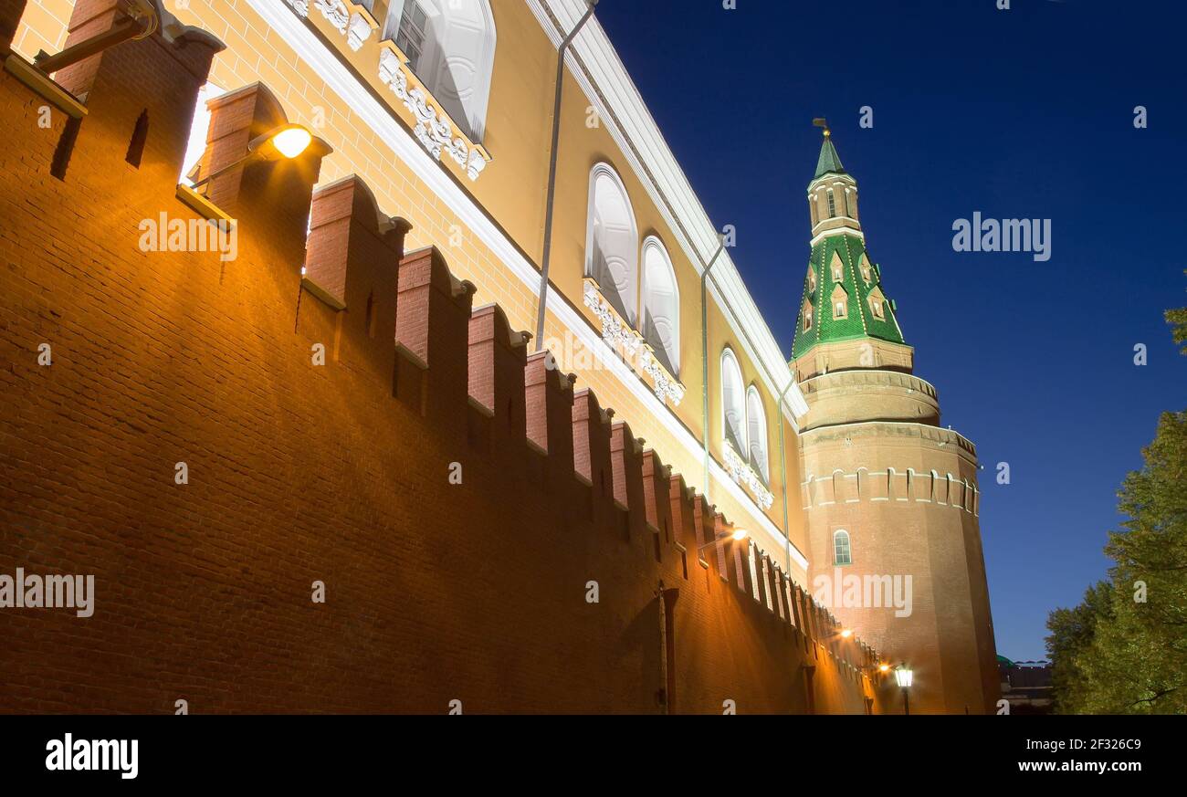 Moscow Kremlin by night, Russia Stock Photo - Alamy