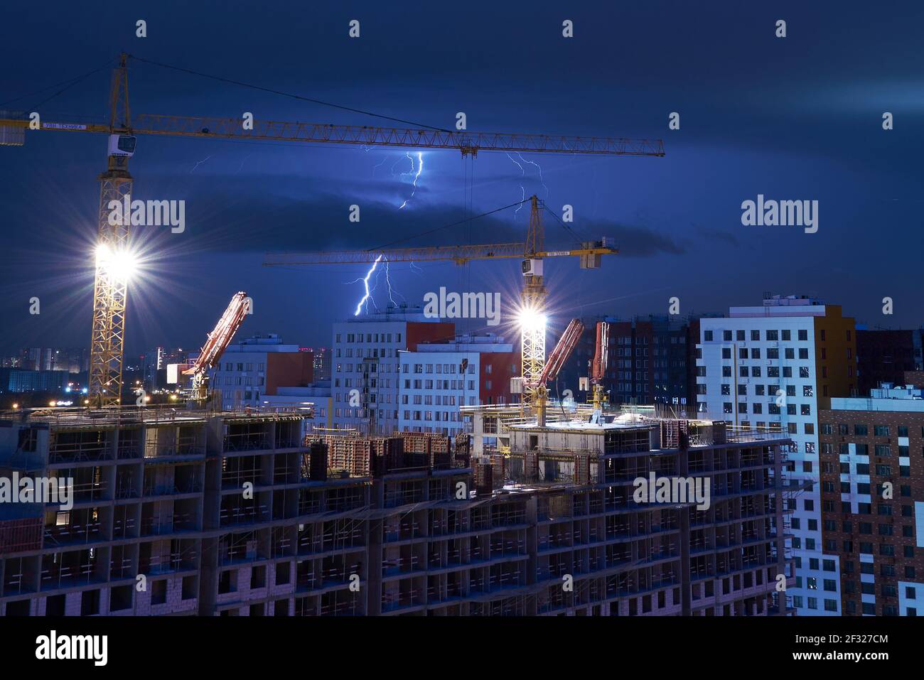 The perfect storm hi-res stock photography and images - Alamy