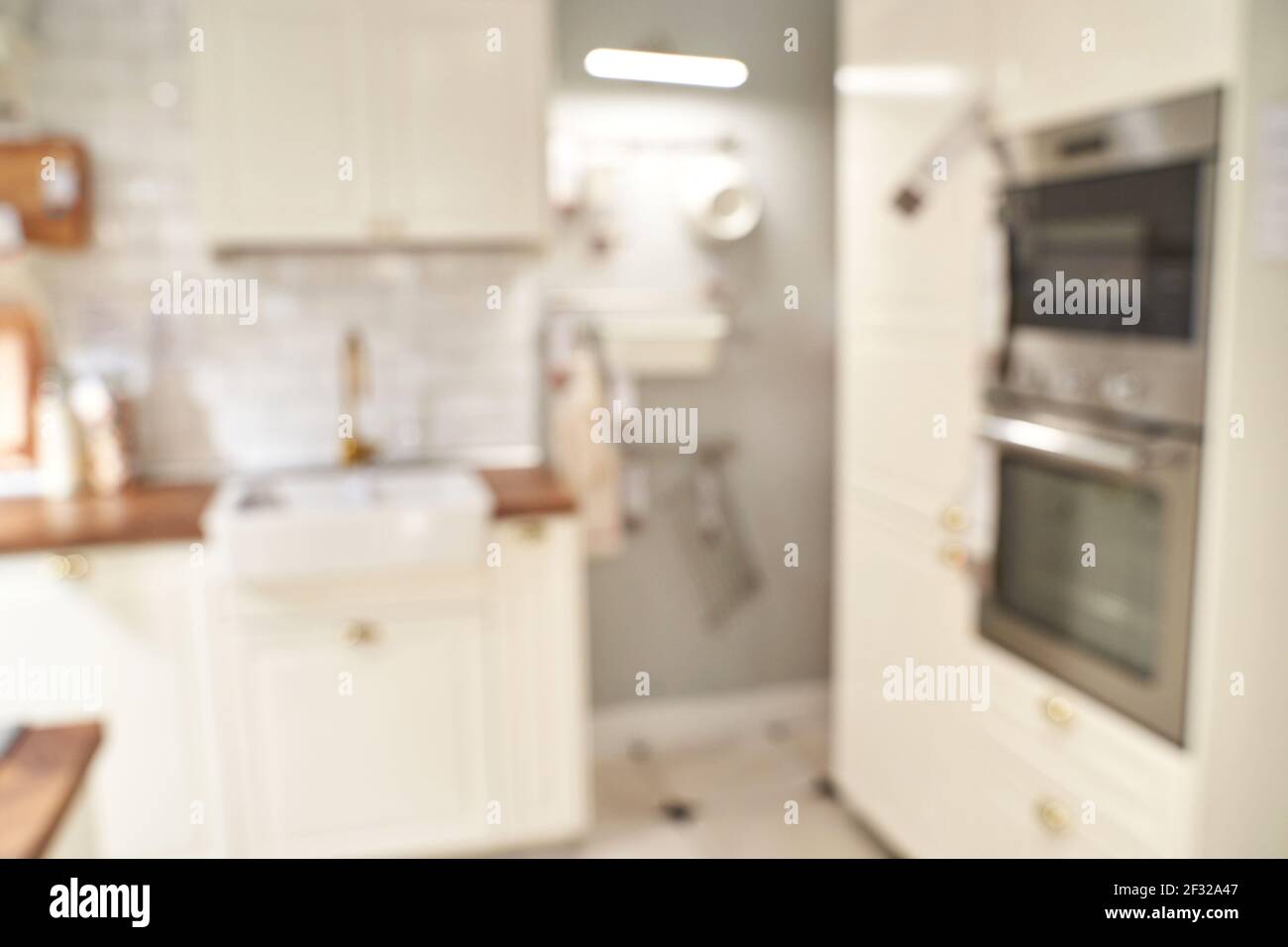Kitchen blur background. Home indoor room interior. Modern cooking area ...