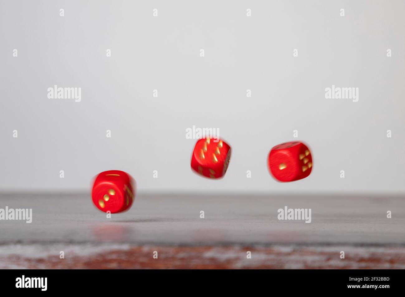 Cast dice hi-res stock photography and images - Alamy