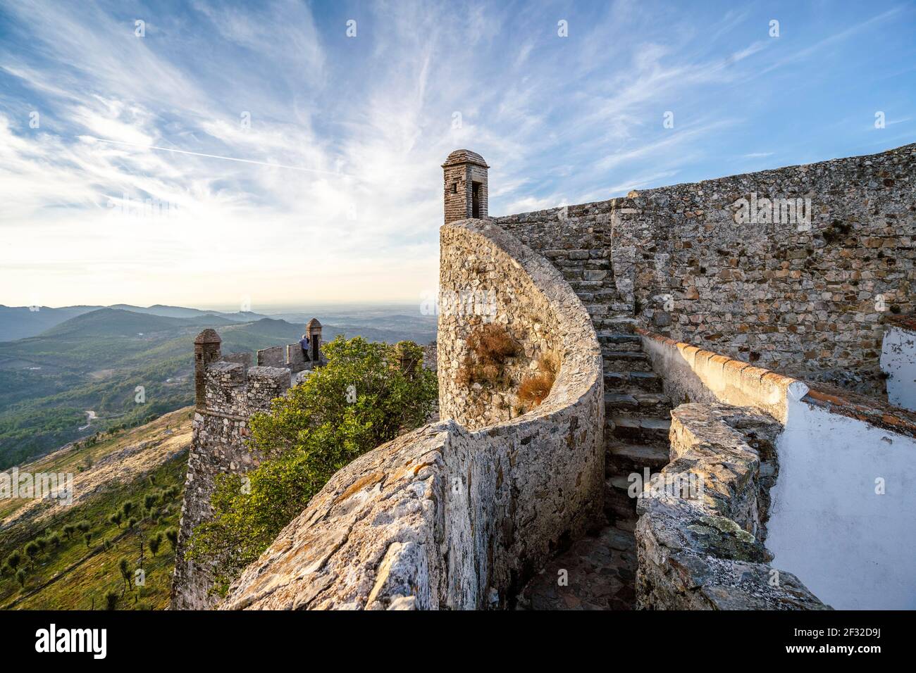 Medieval building on rock hi-res stock photography and images - Alamy