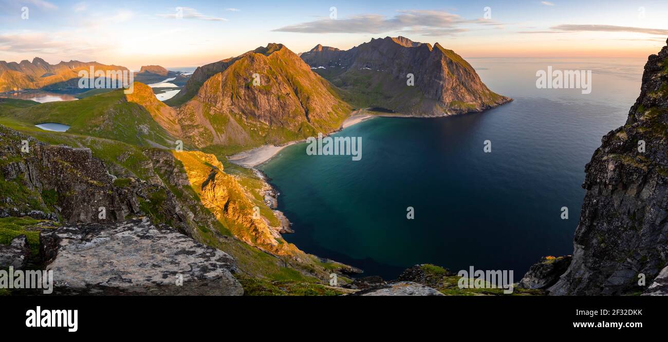 Lofoten beach overview hi-res stock photography and images - Alamy