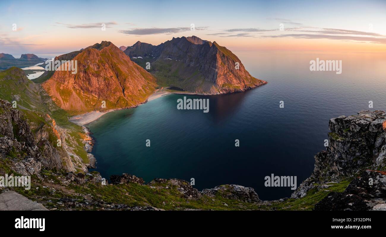 Lofoten beach overview hi-res stock photography and images - Alamy