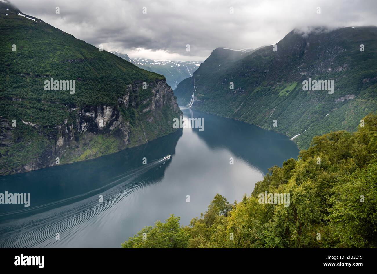 View at Ornesvingen viewpoint, Geirangerfjord, near Geiranger, More og ...
