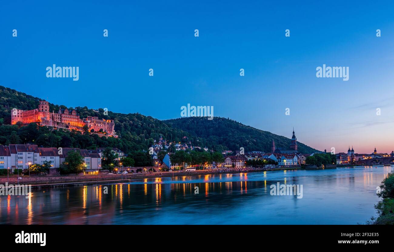Panoramic view of Heidelberg old town and ruins of Heidelberg Castle ...