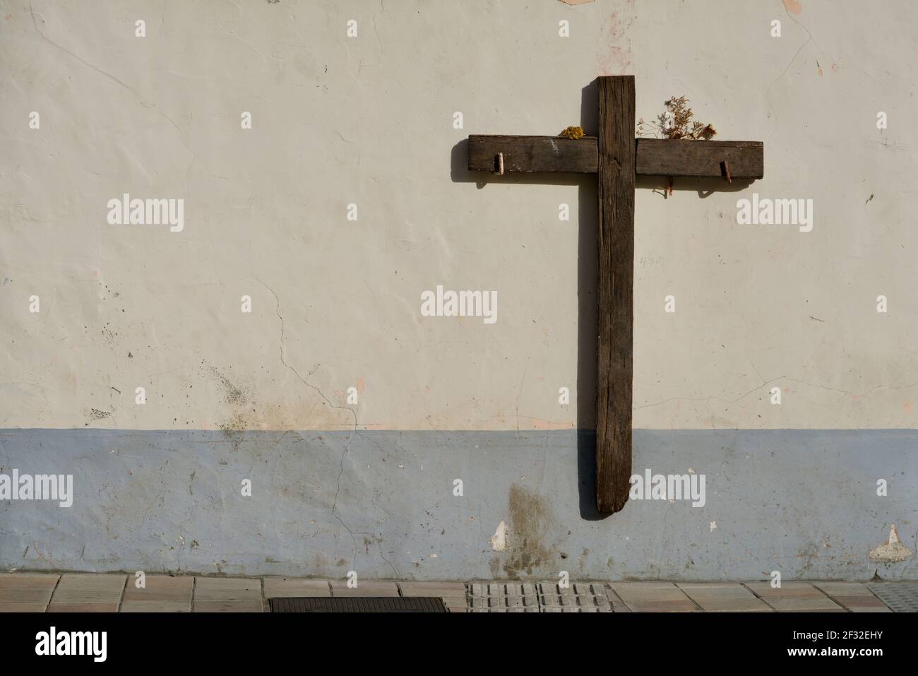 Brown cross hi-res stock photography and images - Alamy