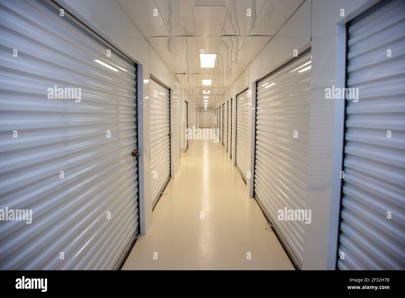 Secure unit hi-res stock photography and images - Alamy
