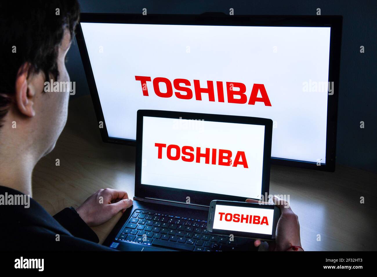 Toshiba logo hi-res stock photography and images - Alamy