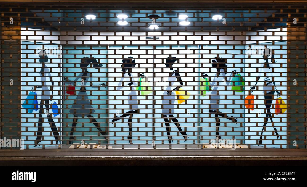 Closed fashion store, bars in front of shop window, lockdown, Corona ...