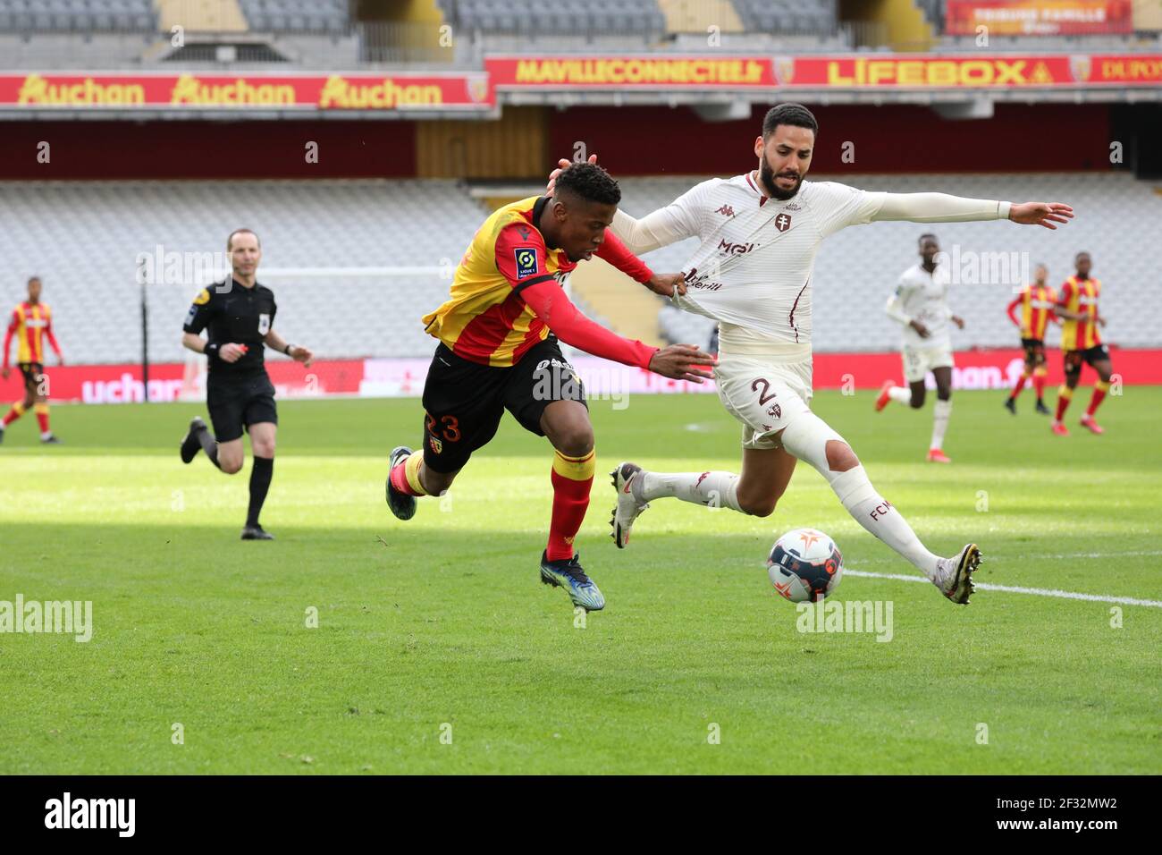 Simon metz hi-res stock photography and images - Alamy