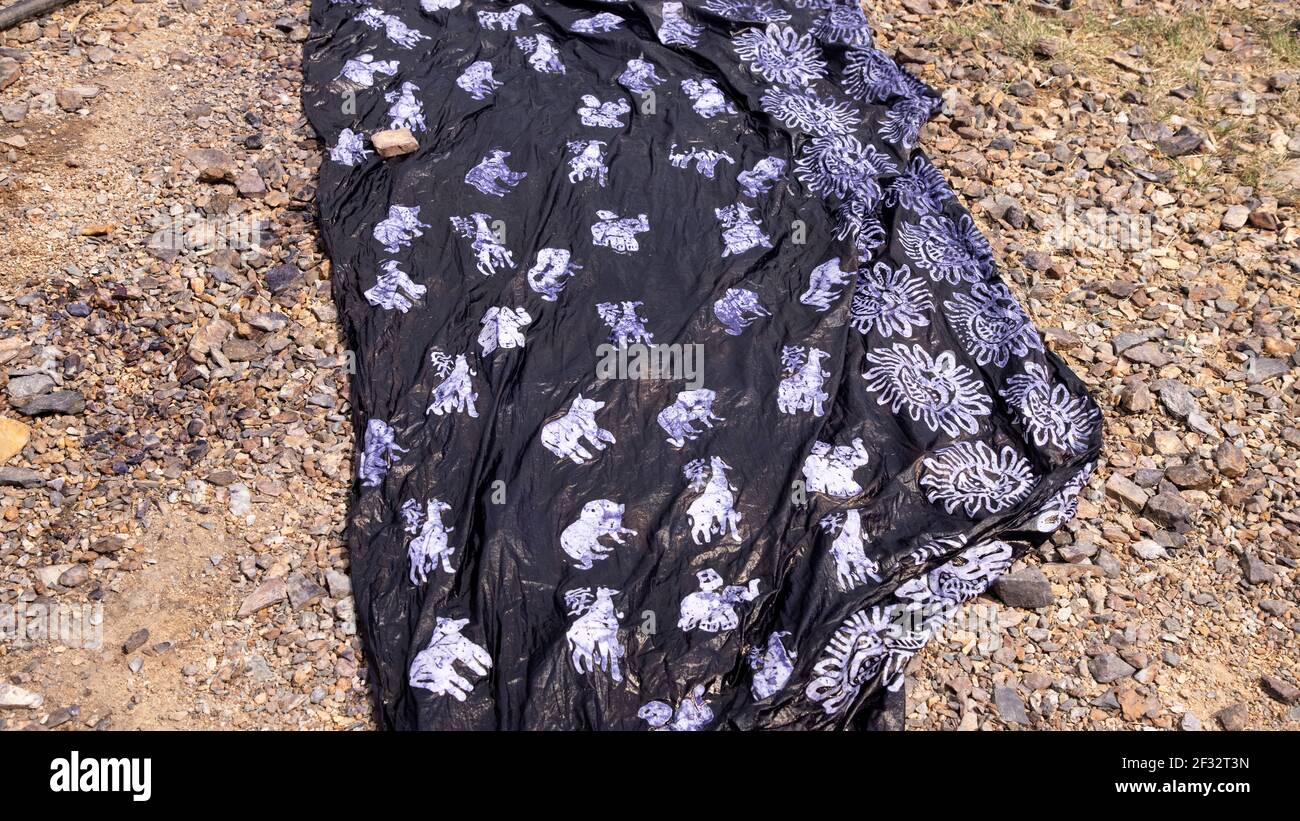 Batik die wax stamped material Accra Ghana. Ghanaian family makes ...