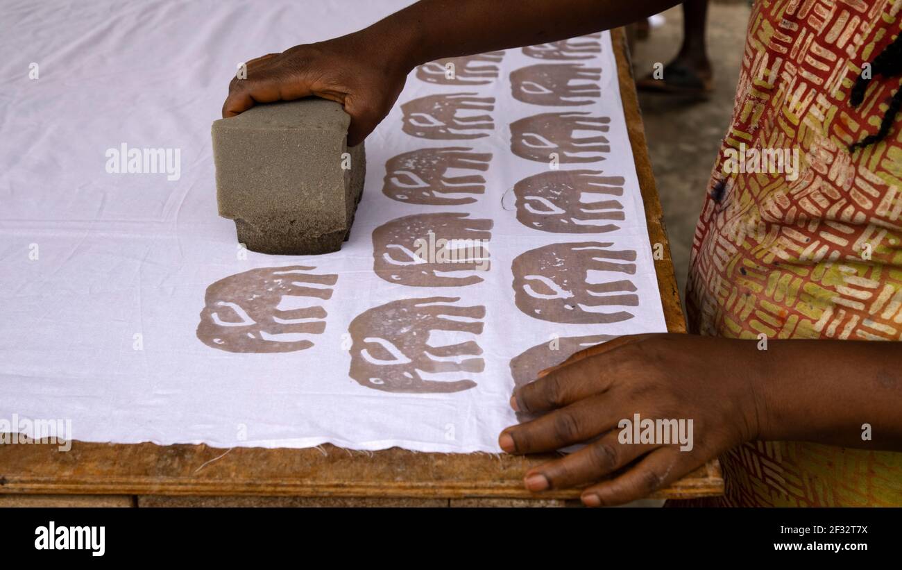 Batik die wax stamped material Accra Ghana. Ghanaian family makes ...