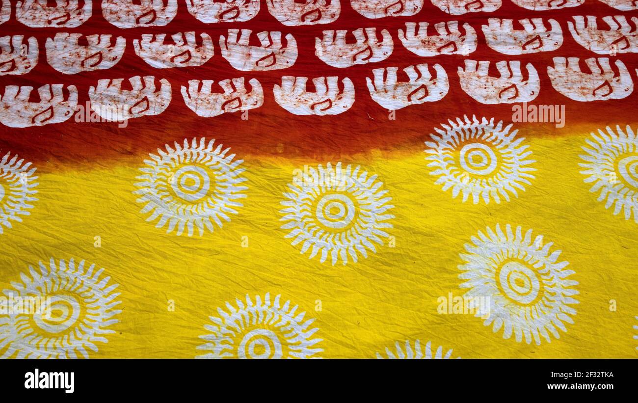 Batik die wax stamped material Accra Ghana. Ghanaian family makes ...