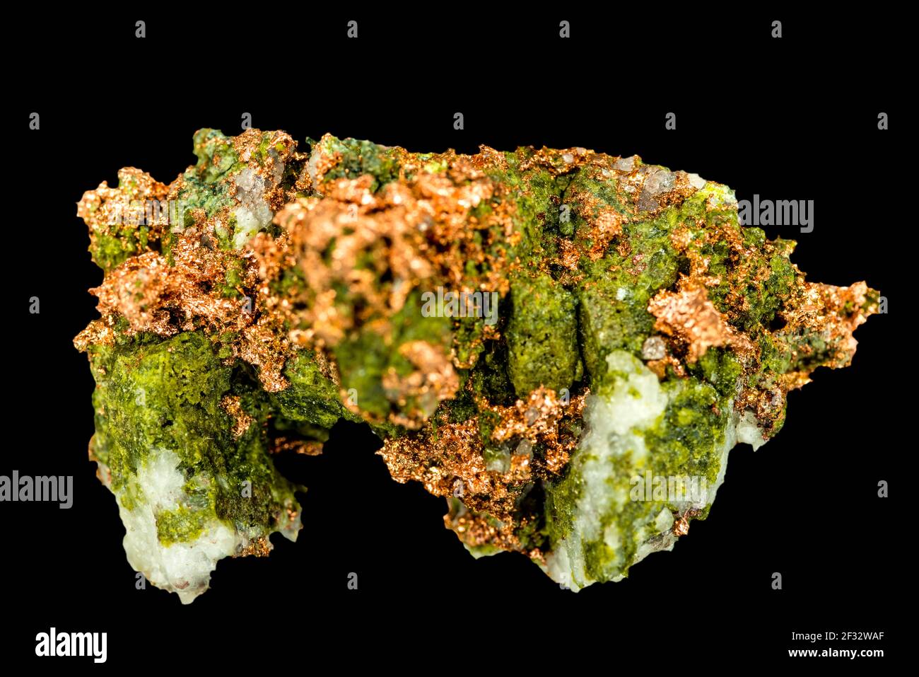 Native copper crystals hi-res stock photography and images - Alamy