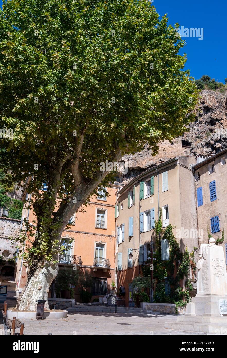 Travel destination, small ancient village Cotignac in Var, Provence ...