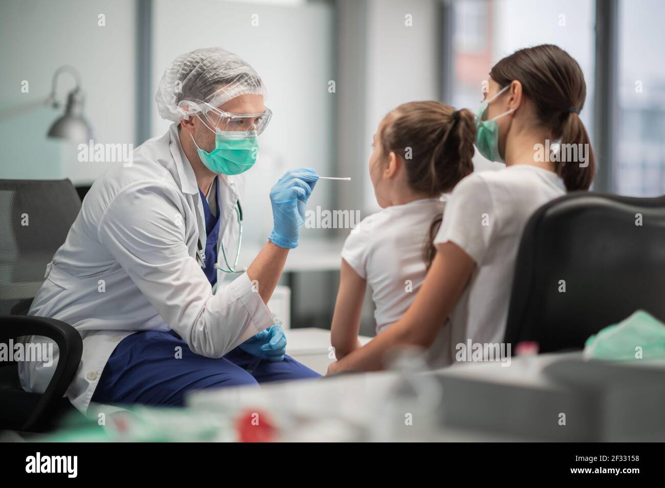 Smear for analysis hi-res stock photography and images - Alamy