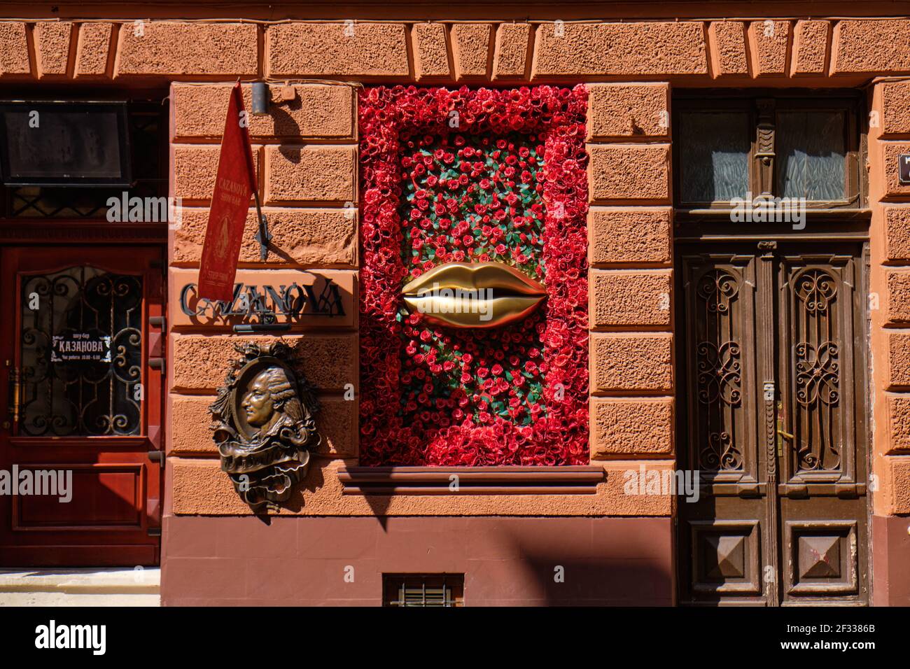 Entertainment establishment hi-res stock photography and images - Alamy