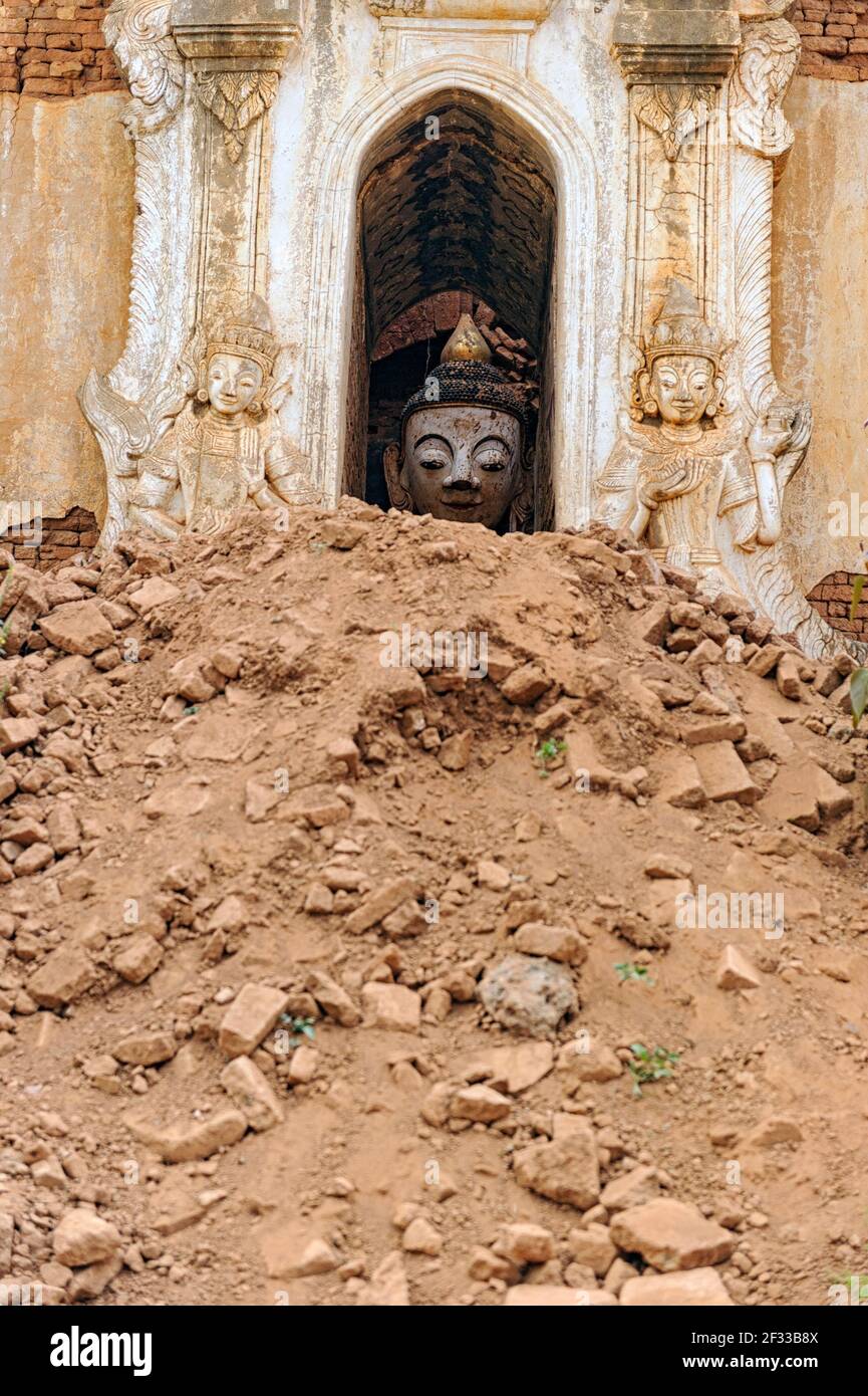 Nyaung Ohak Monastery ruins beside the trail to Inn Dein, southwest of ...