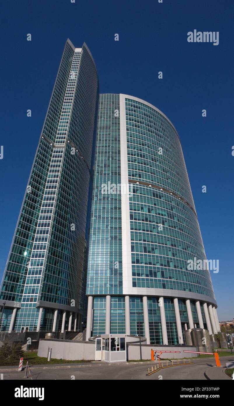 Modern office building in a bright sunny day Stock Photo - Alamy