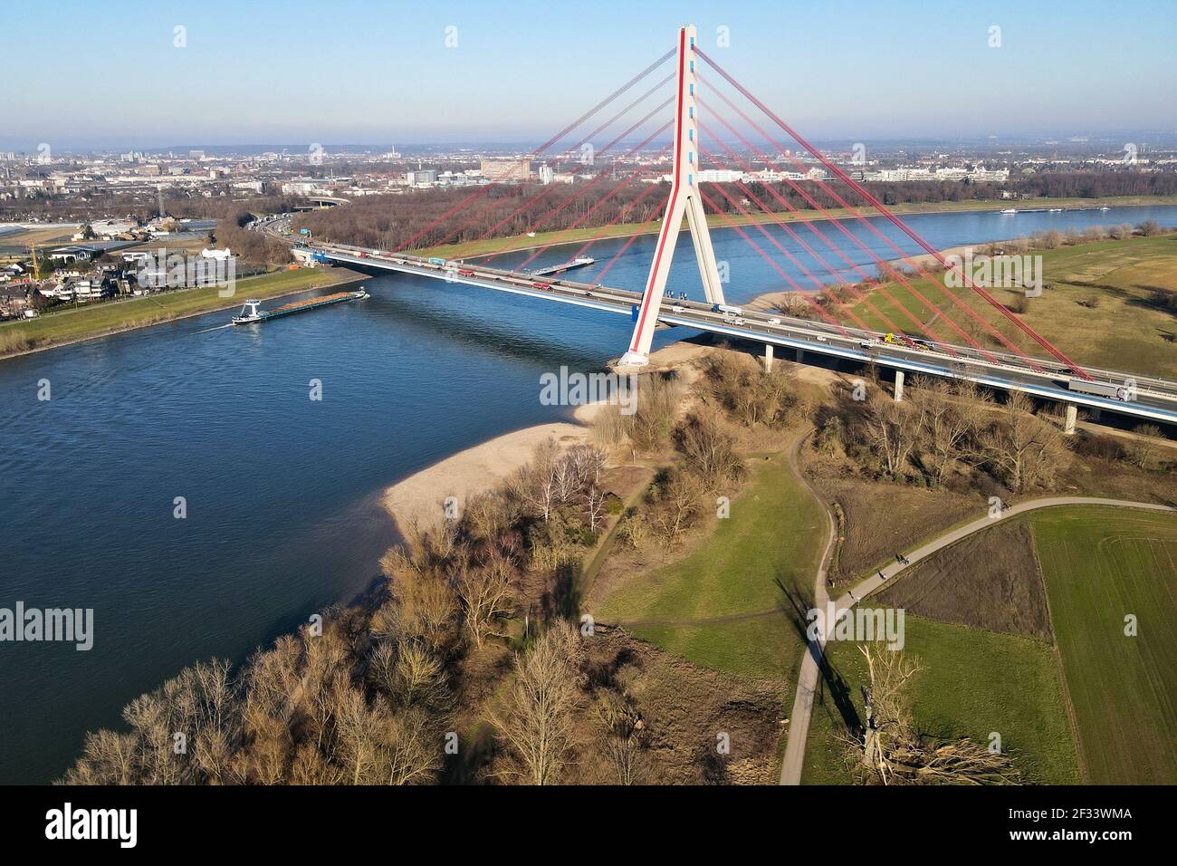 Bridge Over Rhine Dusseldorf High Resolution Stock Photography and ...
