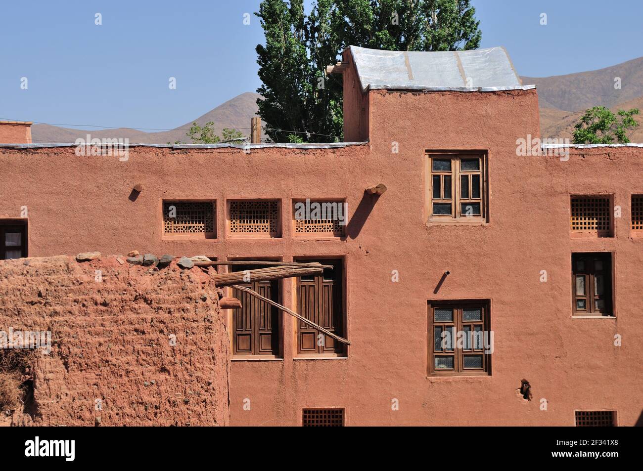 Traditional iranian house hi-res stock photography and images - Alamy