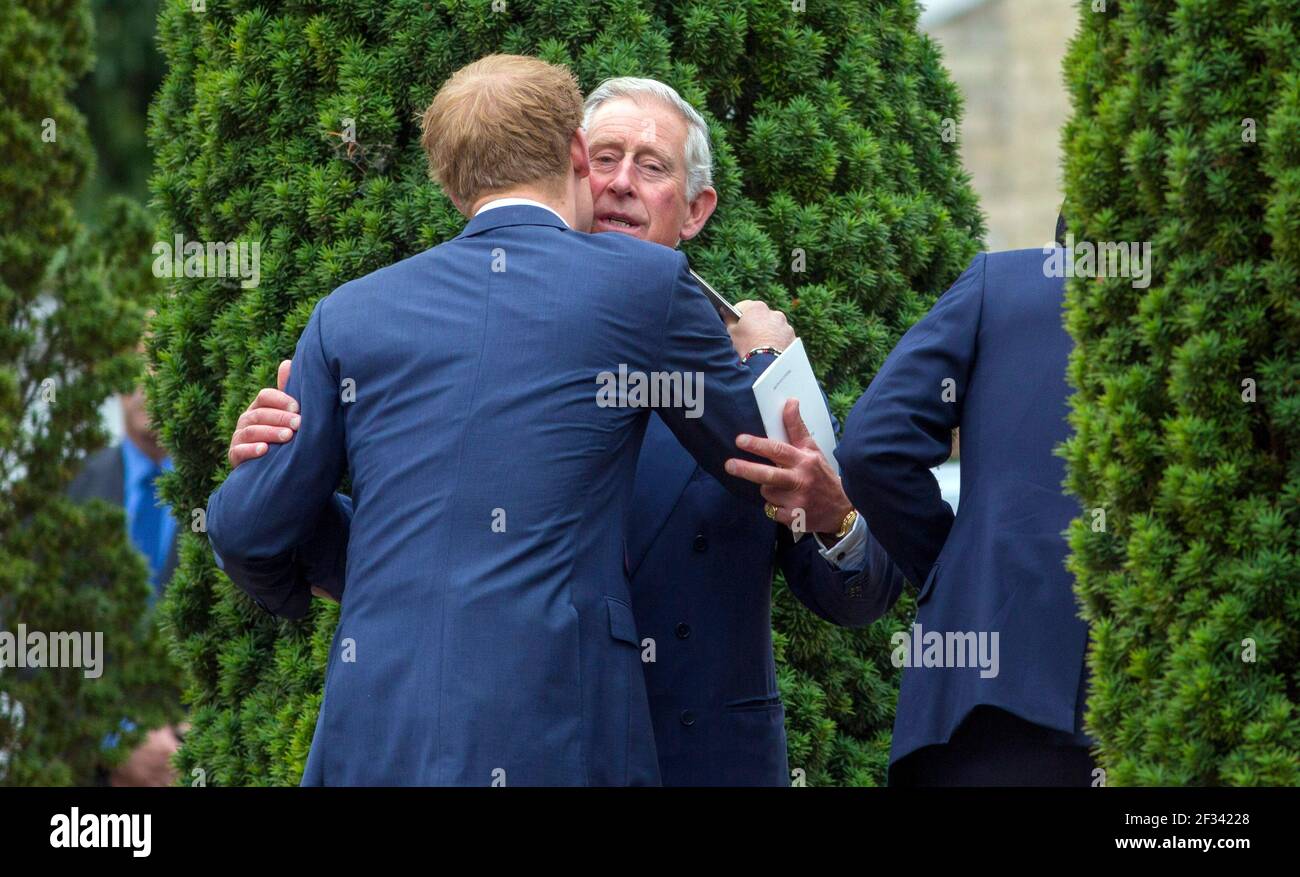 File pic shows: Prince Charles seen kissing Prince Harry on greeting ...