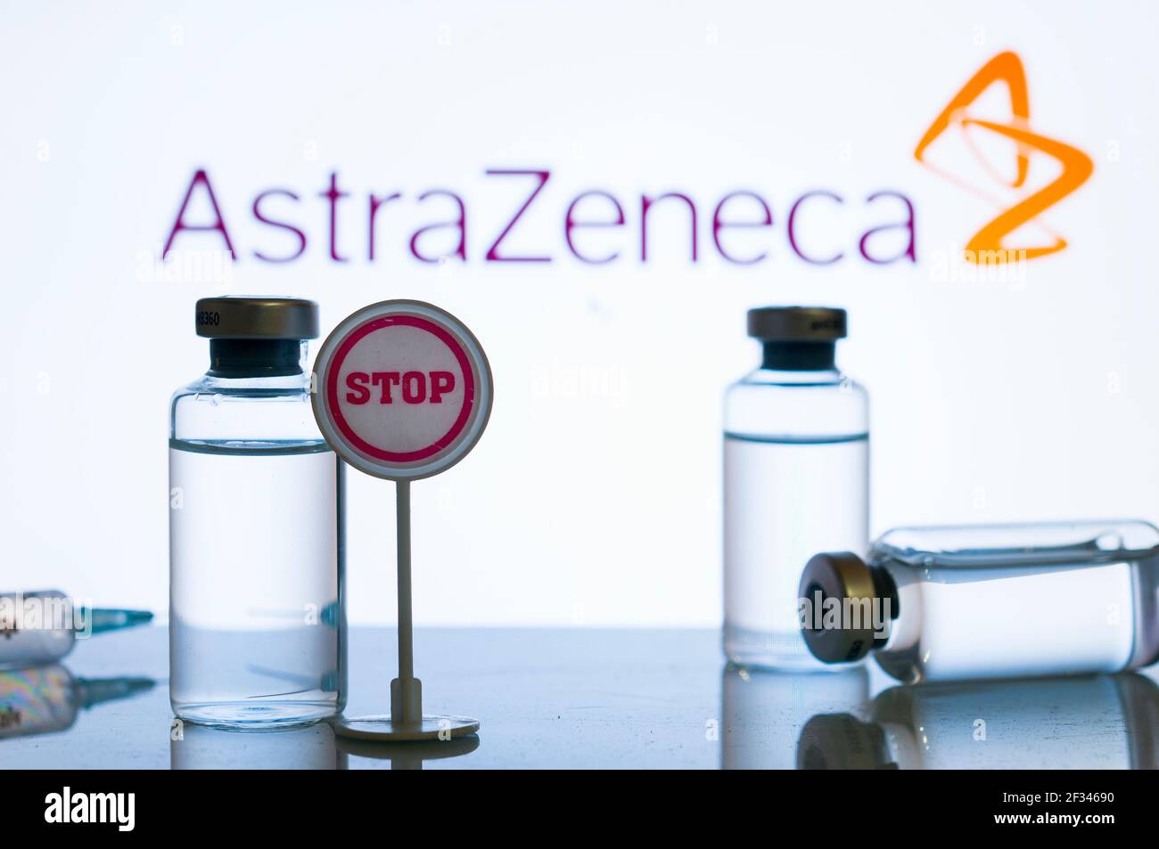 Astrazeneca logo hi-res stock photography and images - Alamy