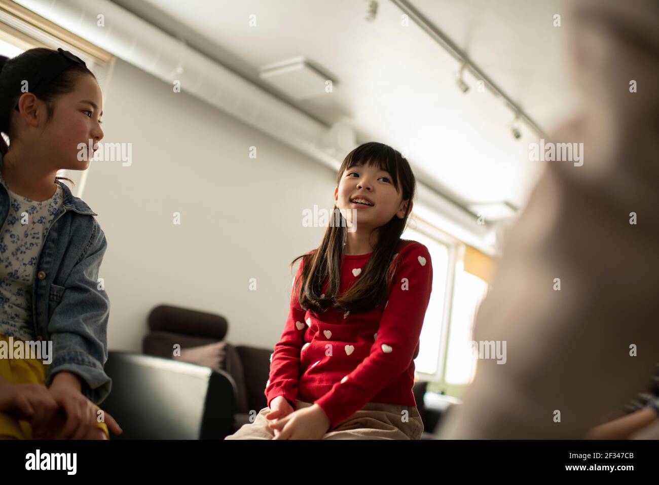 Speaking circle hi-res stock photography and images - Alamy