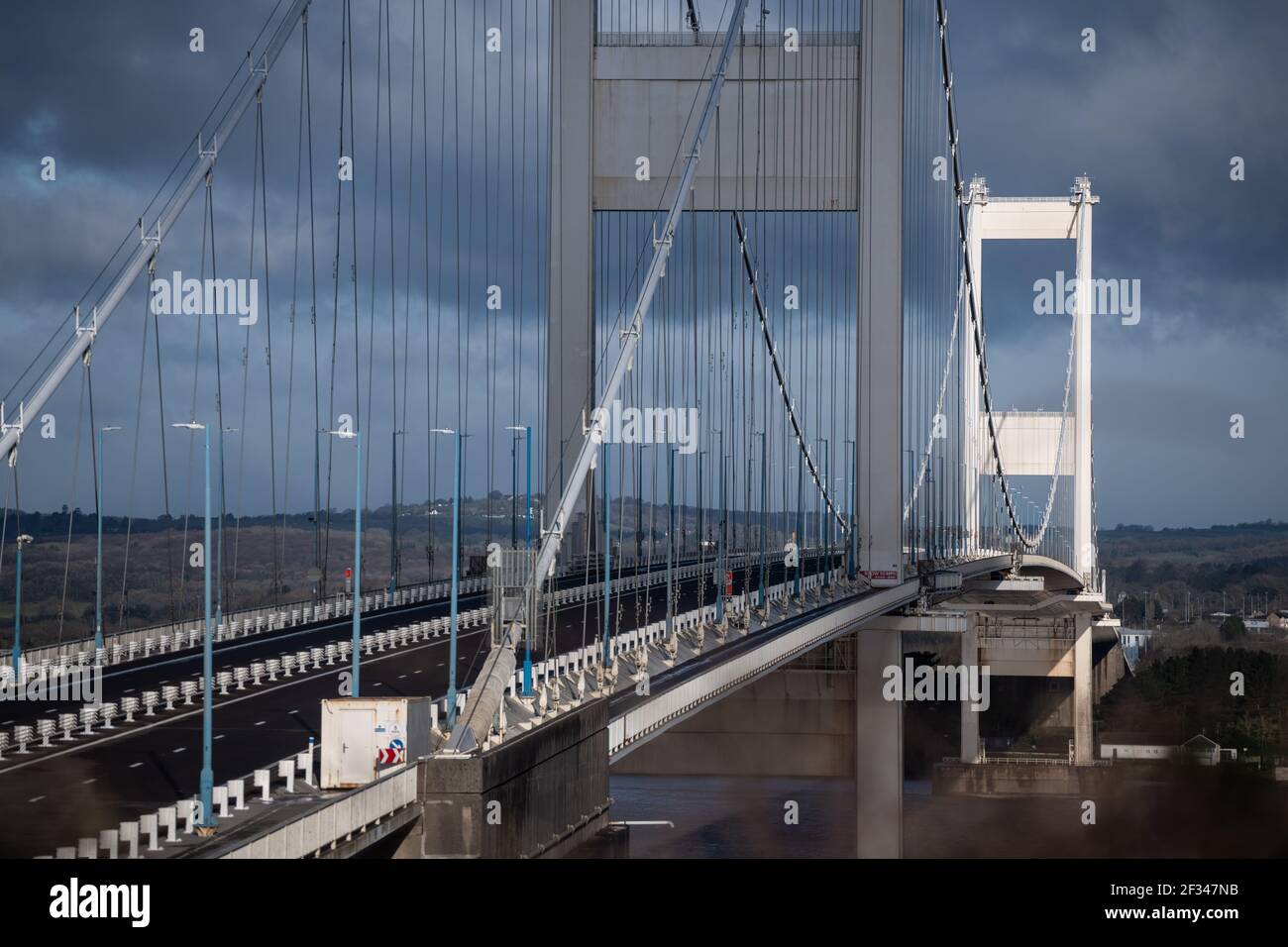 Gales severn bridge hi-res stock photography and images - Alamy