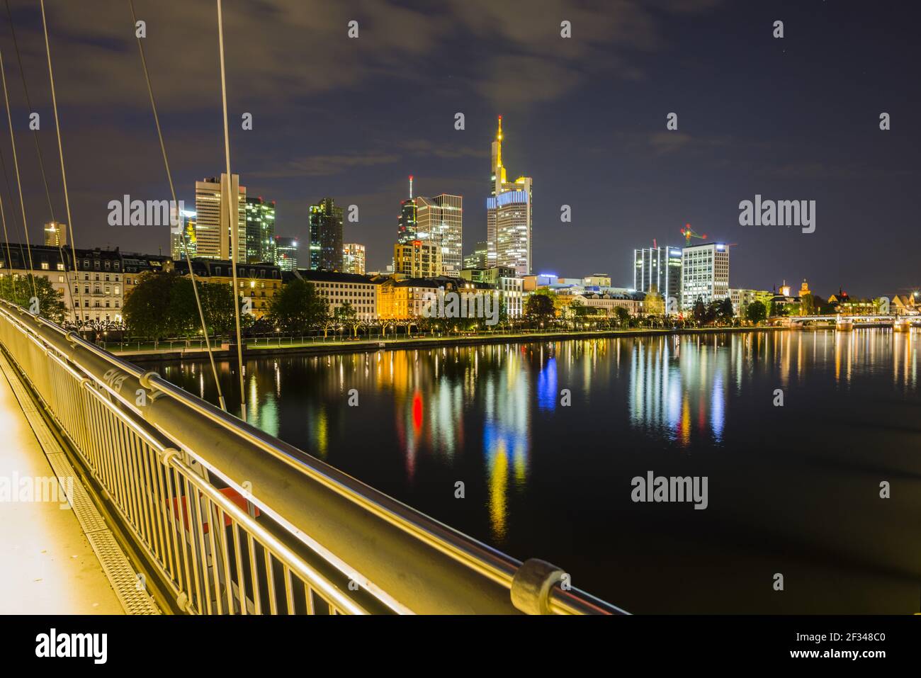 geography / travel, Germany, Hesse, skyline and banking district to ...