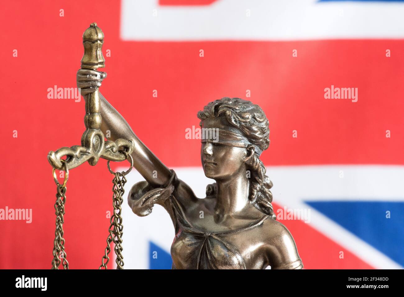 British justice symbol hi-res stock photography and images - Alamy