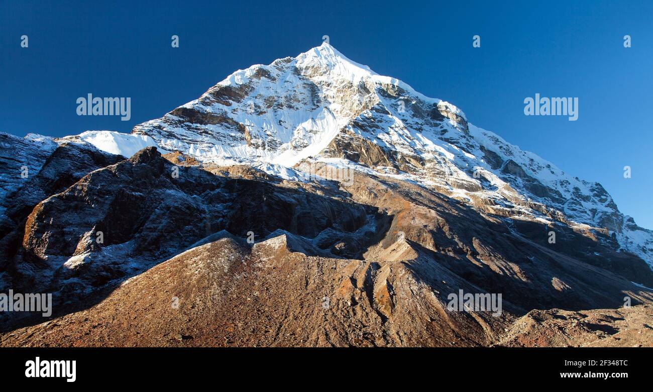 Peak seven 7 VII, beautiful mount on the way to Makalu base camp, Barun ...