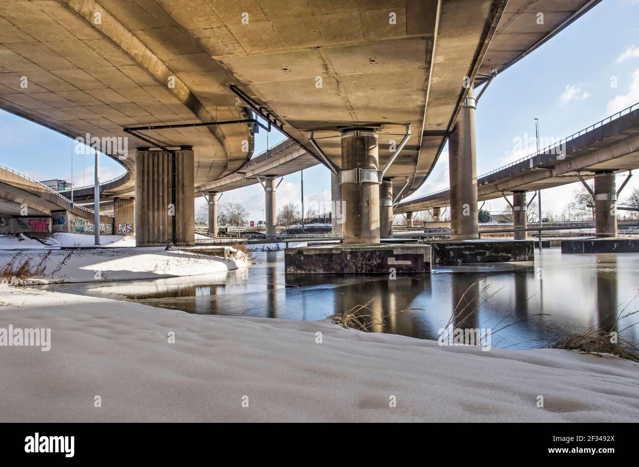 Overpasses and viaduct hi-res stock photography and images - Alamy