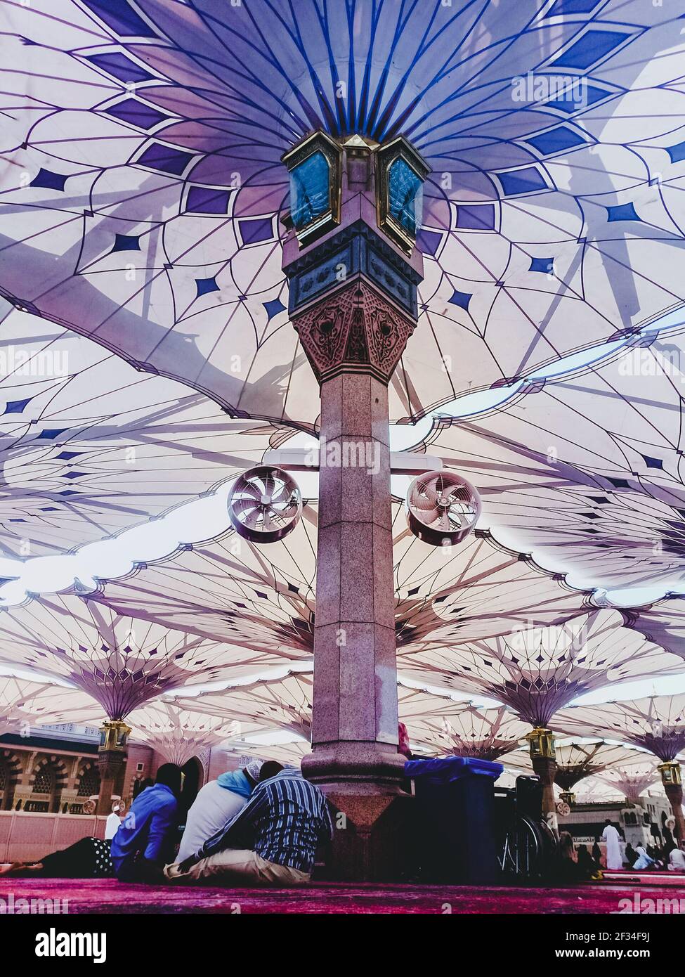 mosque of the prophet muhammad in madina, Saudi arabia Stock Photo - Alamy