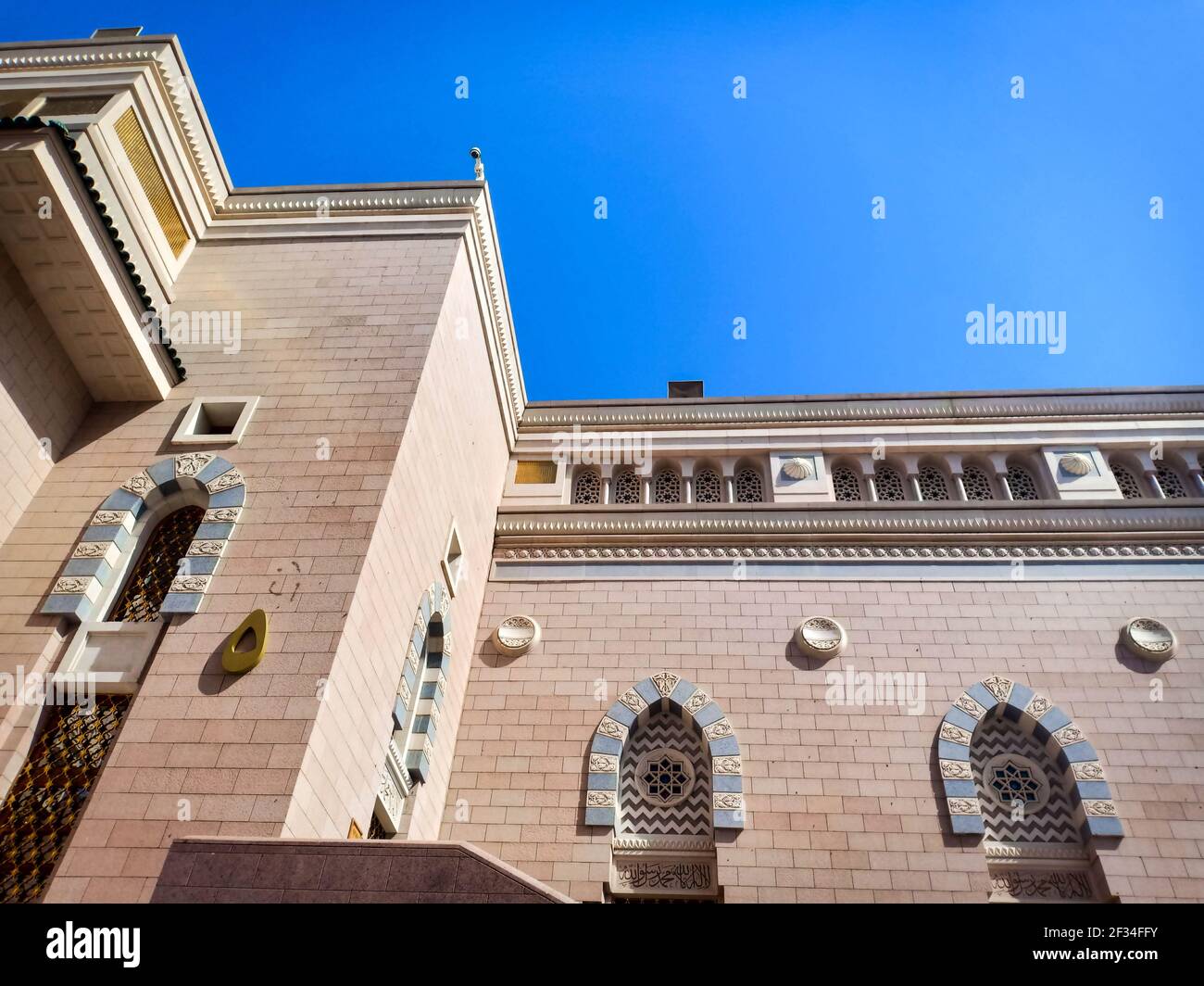 mosque of the prophet muhammad in madina, Saudi arabia Stock Photo - Alamy