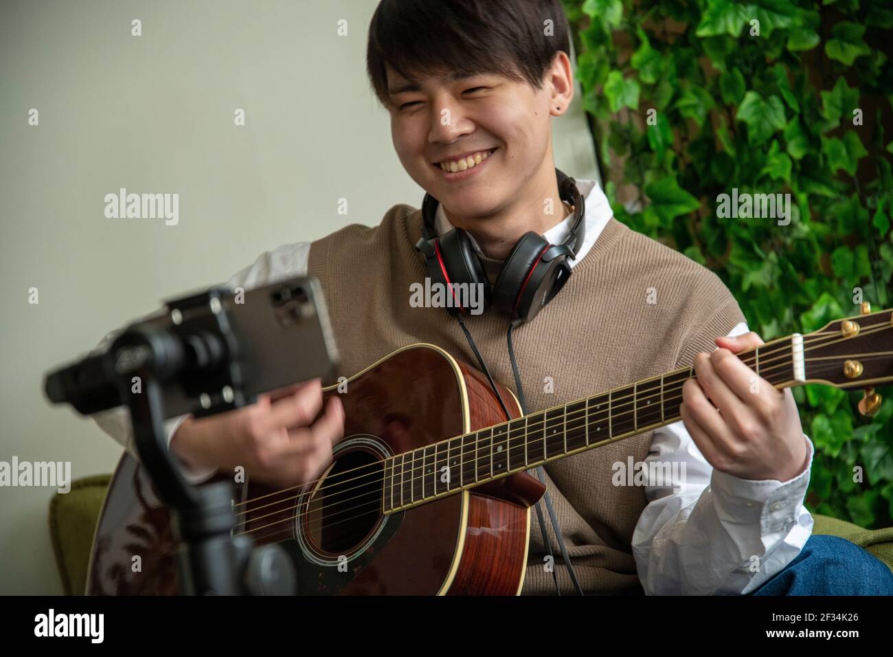 Man Live Streaming Stock Photo - Alamy