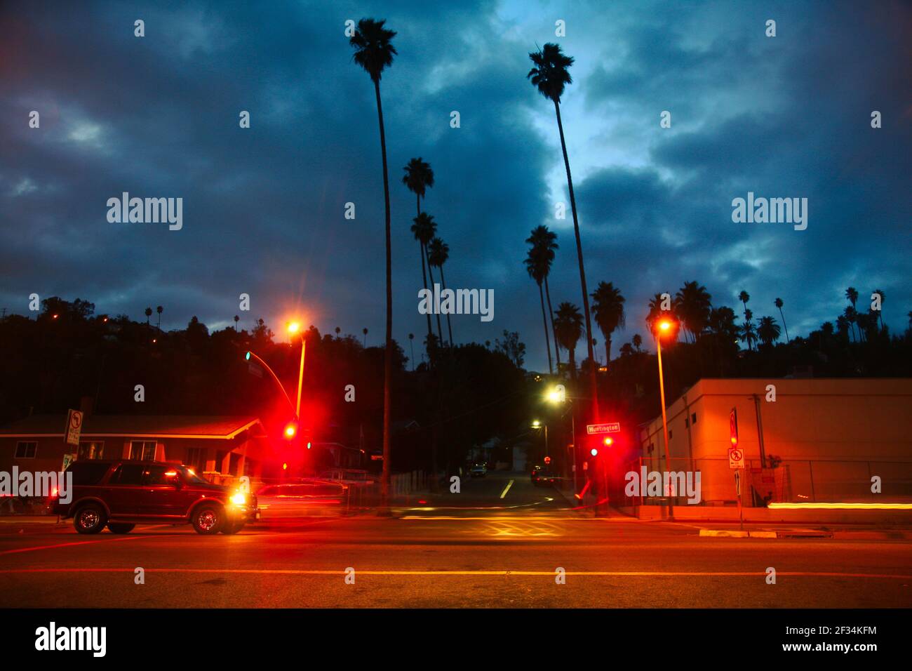 La City Street At Night Wallpaper Los Angeles Street Night Images