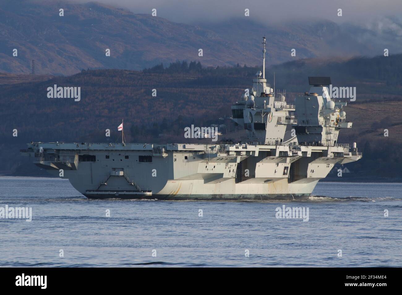 HMS Queen Elizabeth (R08), a Queen Elizabeth-class aircraft carrier ...