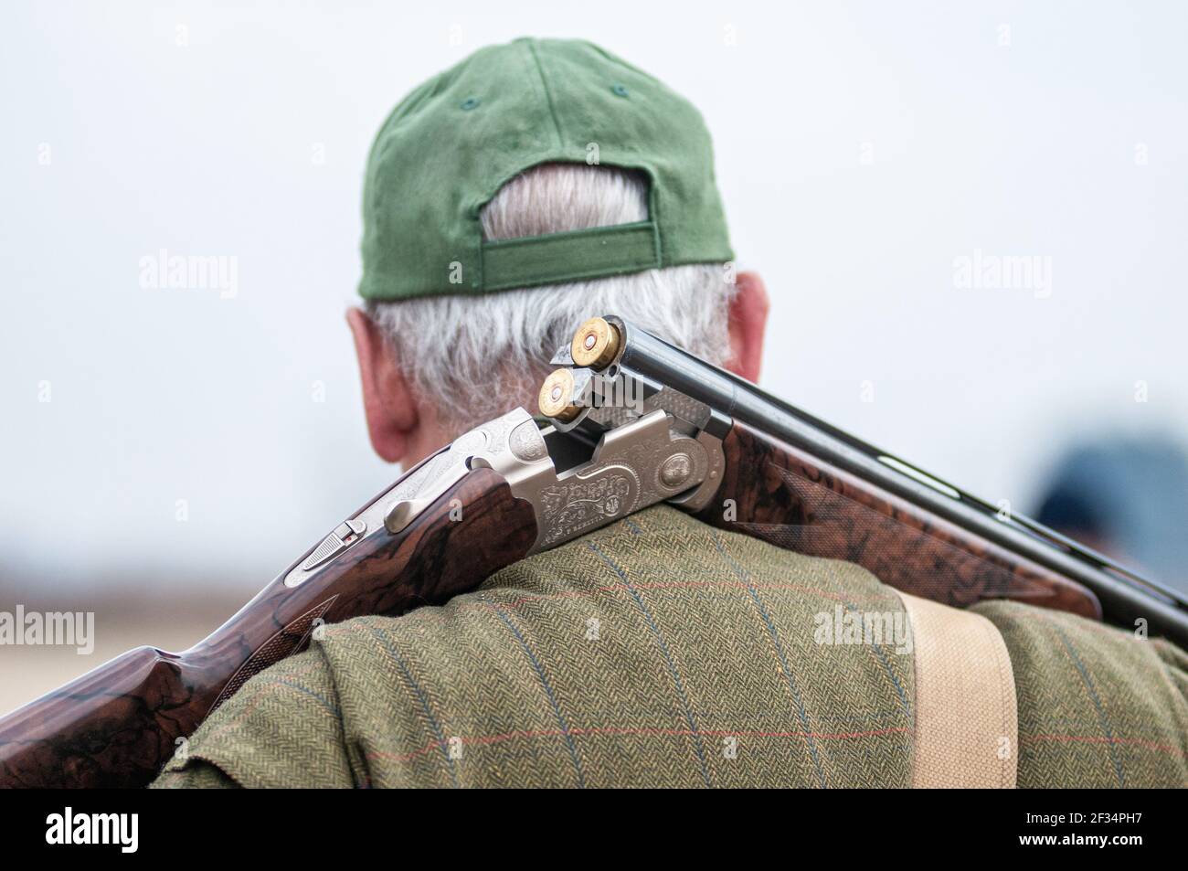 Shotgun gun sport shooting hi-res stock photography and images - Alamy