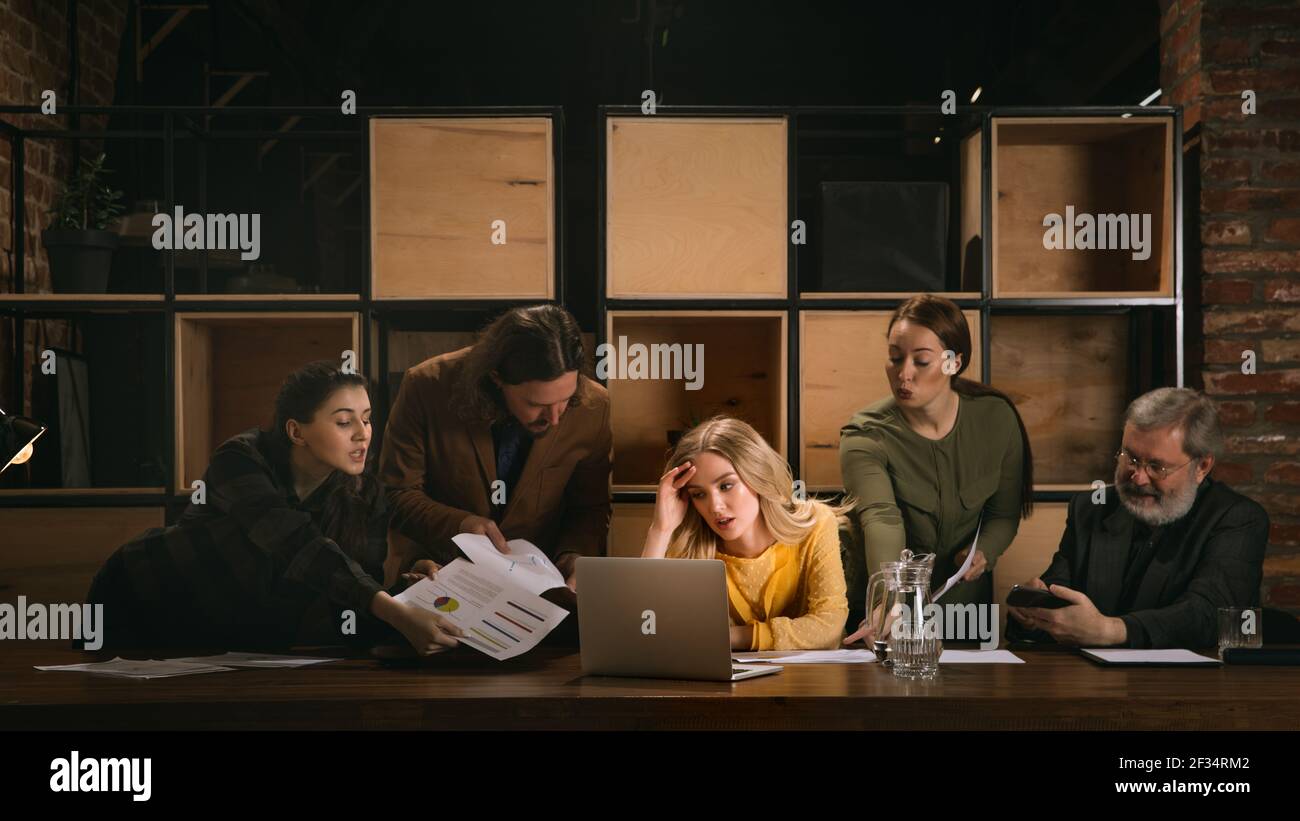 Successful medieval businessman hi-res stock photography and images - Alamy