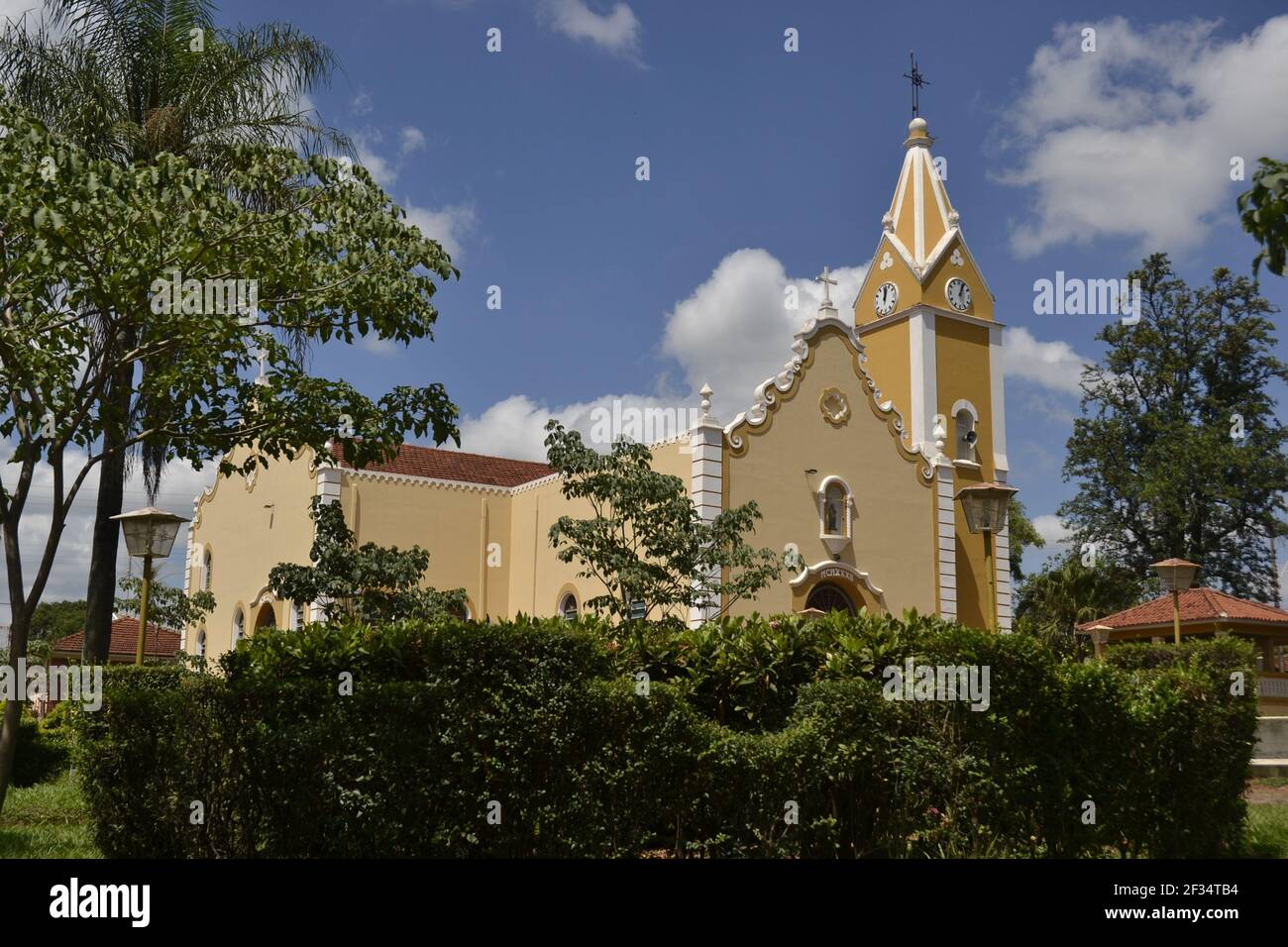 Town square. With church in the background and bandstand in a city ...