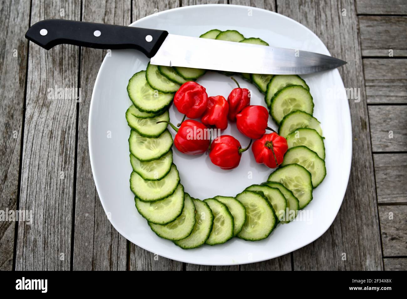 Cross pate hi-res stock photography and images - Alamy