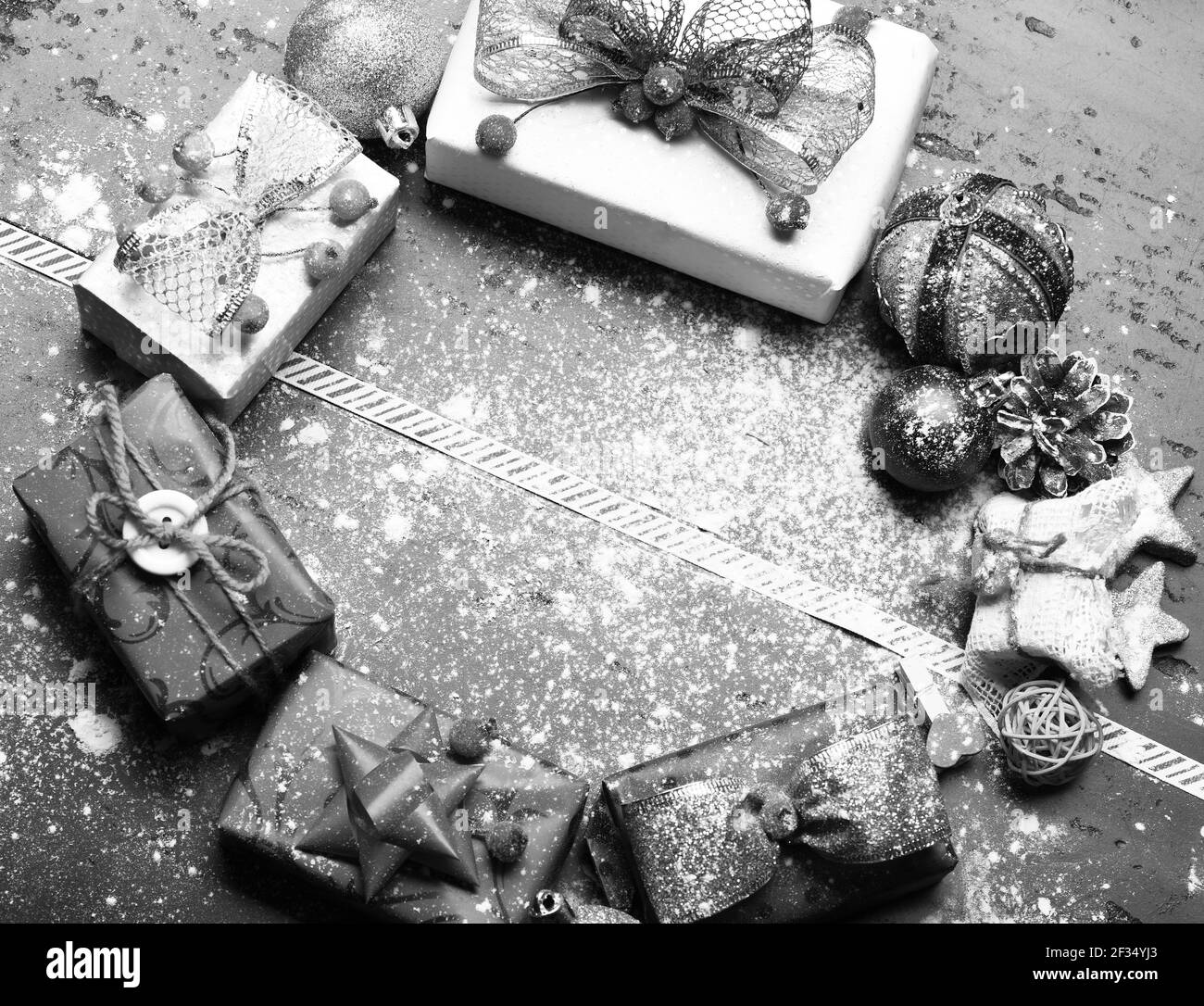 Christmas card set gifts Black and White Stock Photos & Images - Alamy